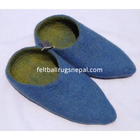 Felt plane slipper - Felt Ball Rugs Nepal